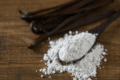 8 Best Vanilla Extract Substitutes (How to Use Them)