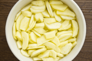 6 Easy Steps to Cut Apples for Apple Pie Fillings