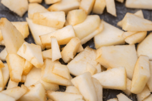 6 Easy Steps to Cut Apples for Apple Pie Fillings