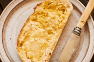 What to Eat With Sourdough Bread (9 Delicious Ideas)