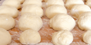 5 Signs That Your Pizza Dough is Bad (Storing Tips)