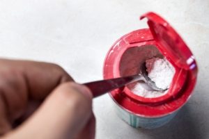 How Many Grams of Baking Powder in a Teaspoon (Answered with FAQs)