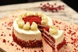 Cake vs Pastry: 3 Key Differences You Should Know