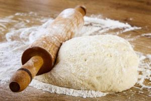 4 Reasons Your Pizza Dough is Not Rising (How to Fix It)