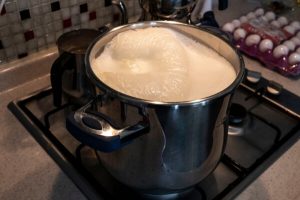 2 Ways to Scald Milk for Baking That You Should Try
