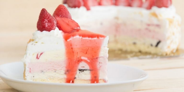 How Long to Thaw Ice Cream Cake Before Serving (Fridge vs. Counter)