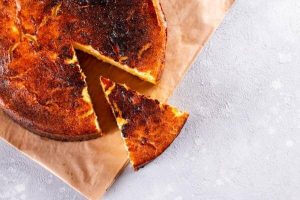 What Temperature to Bake a Cake (5 Important Factors to Consider)